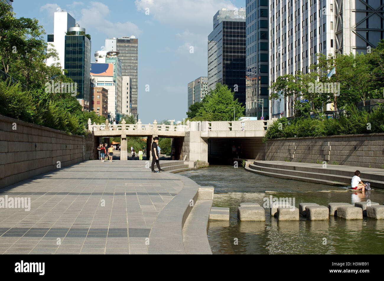 Cheonggyecheon stream in Seoul, South Korea in summer Stock Photo - Alamy