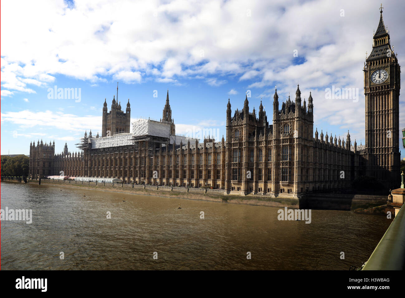 Midday 12 twelve pm o'clock Big Ben clock Stock Photo - Alamy