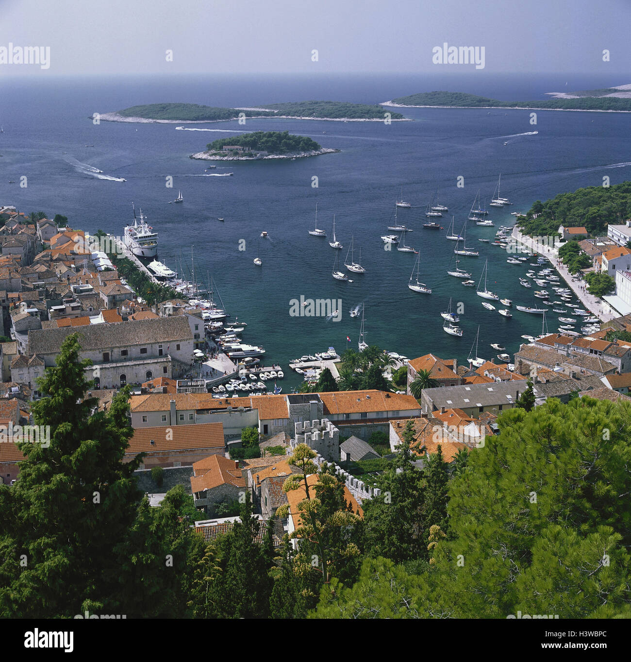Croatia, island Hvar, town, overview, harbour, Pakleni islands, view ...