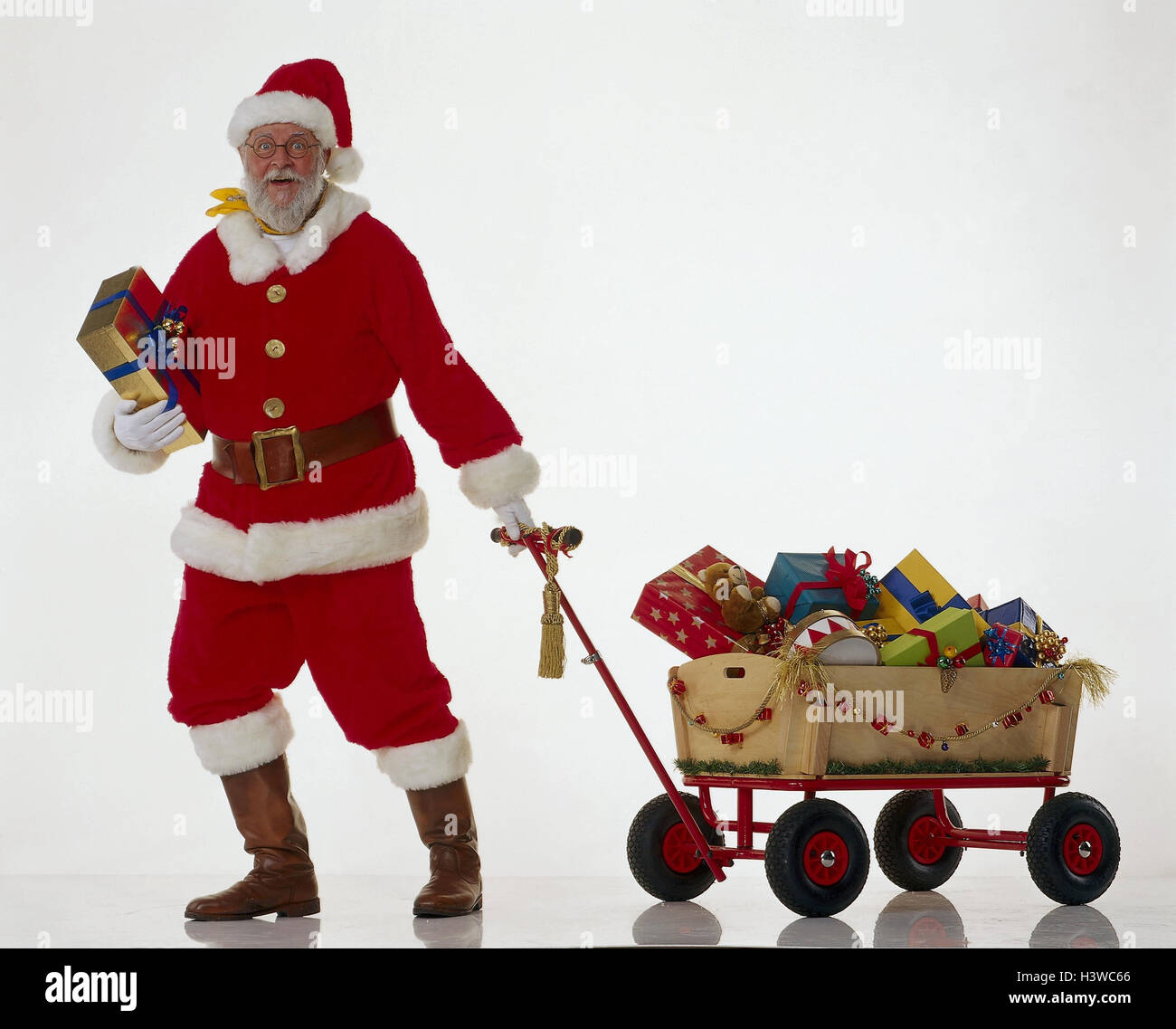 Santa Claus, conductor carriage, drag, presents X-mas, Christmas, Santa ...