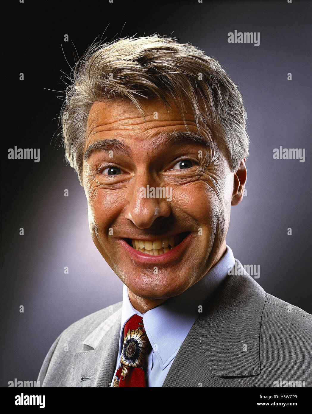 Man, middle old person, suit, facial play, grimace, smile, portrait ...