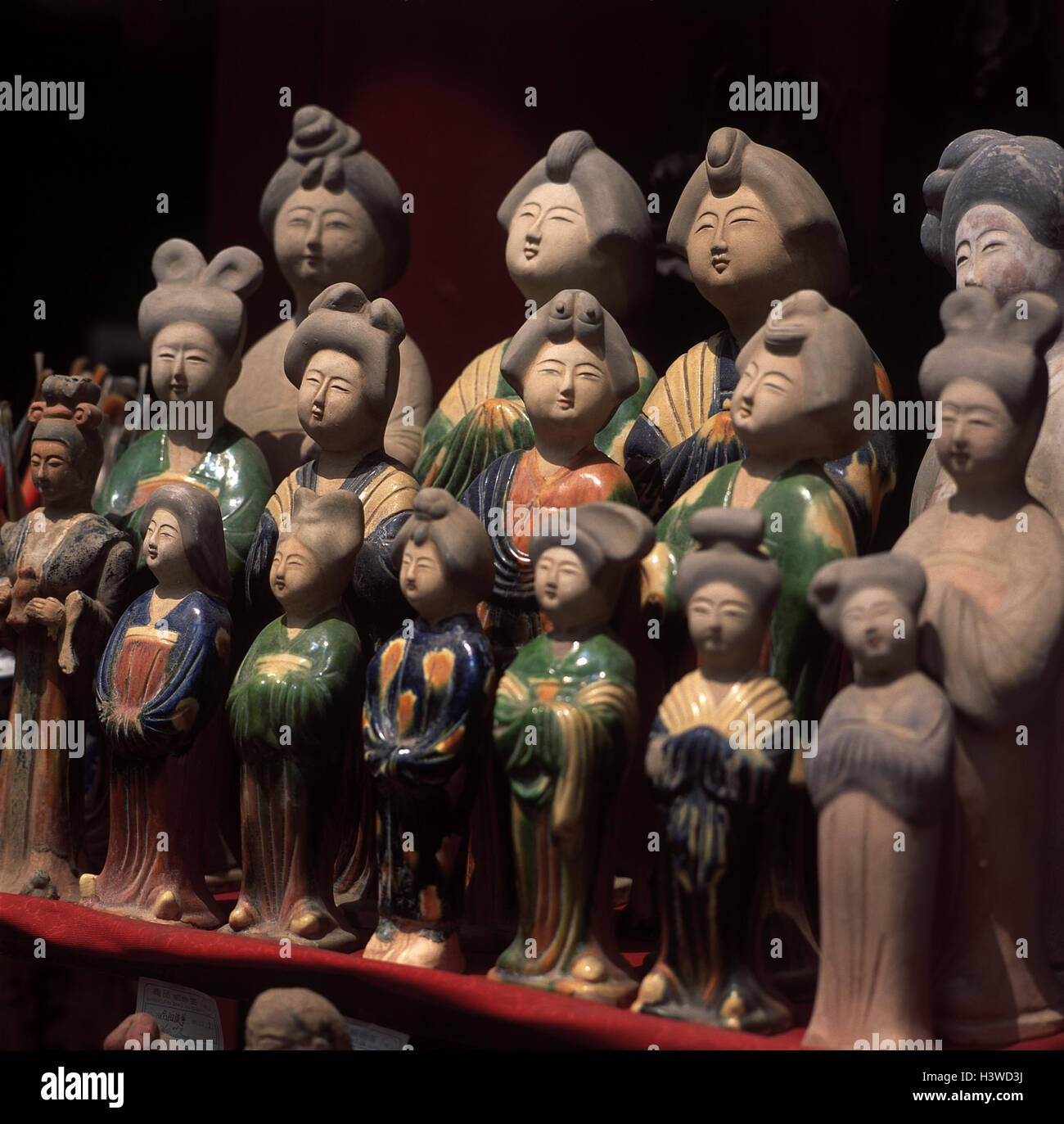 China, Shaanxi, Xian, sales, souvenirs, tone figures, Shenxi, Shensi ...