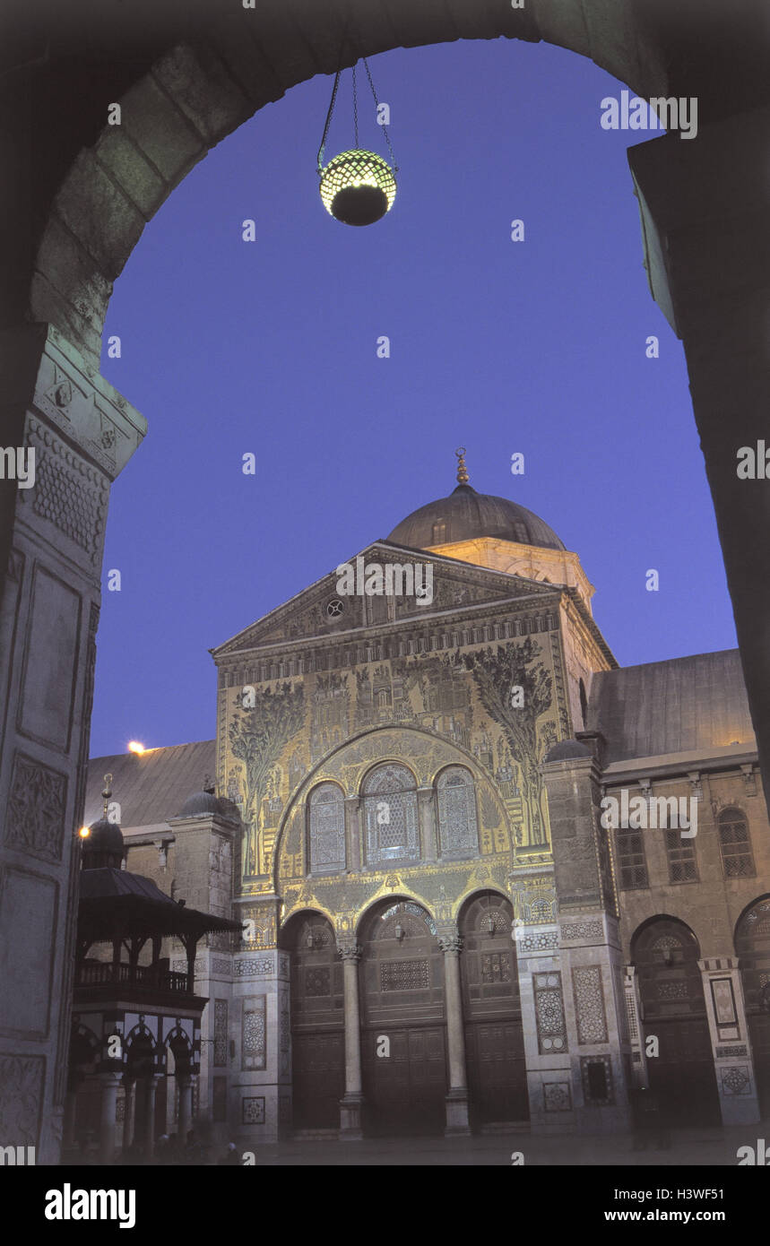 Damascus mosque facade hi-res stock photography and images - Alamy