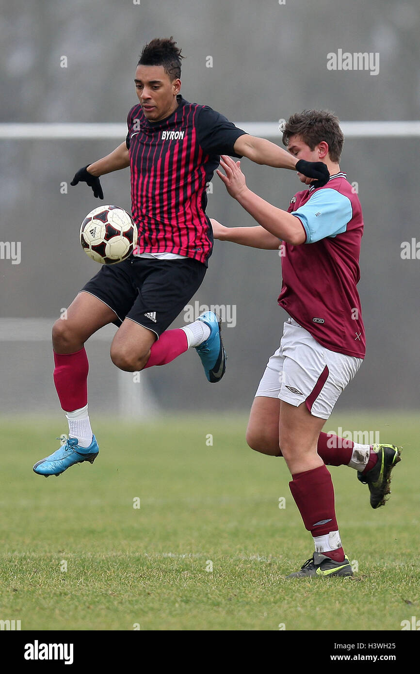 Byron (pink/black) vs Railway Tavern - East London Sunday League East ...