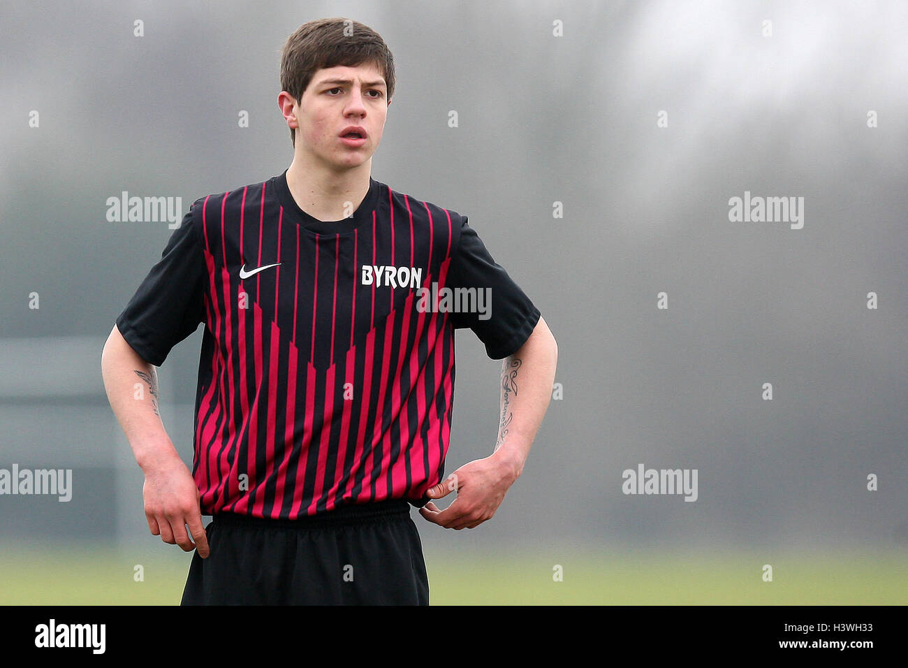 Byron (pink/black) vs Railway Tavern - East London Sunday League East ...