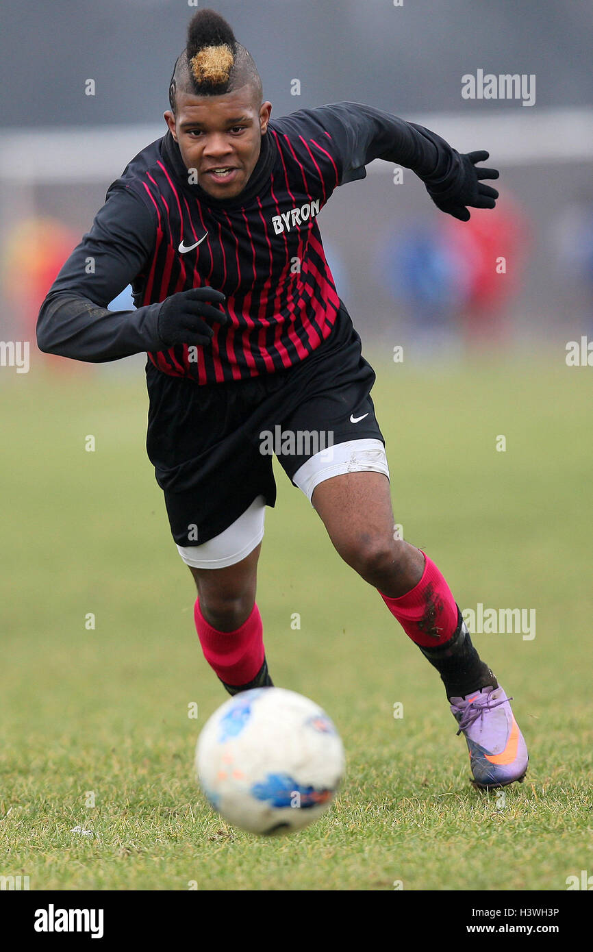 Byron (pink/black) vs Railway Tavern - East London Sunday League East ...