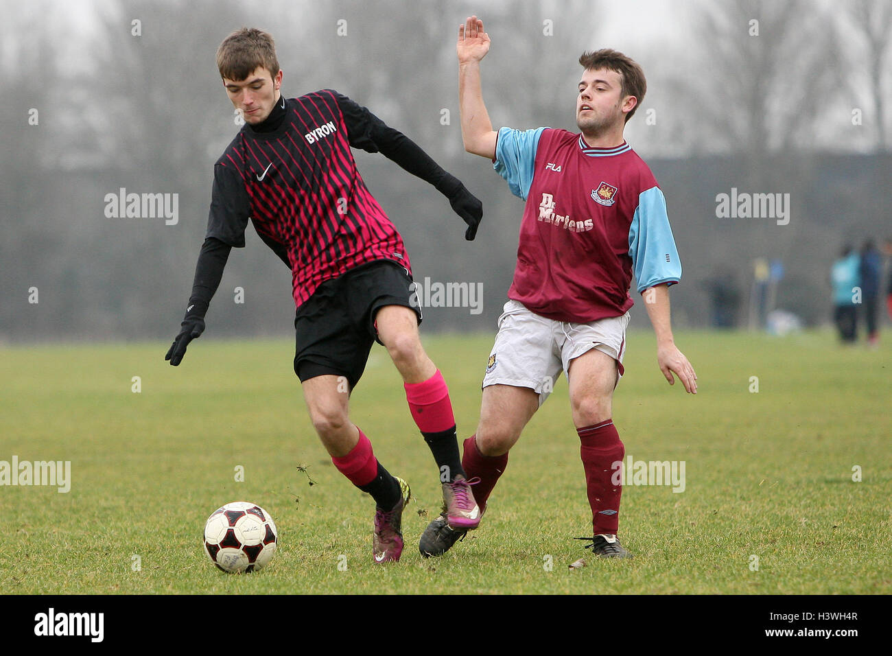 Byron (pink/black) vs Railway Tavern - East London Sunday League East ...