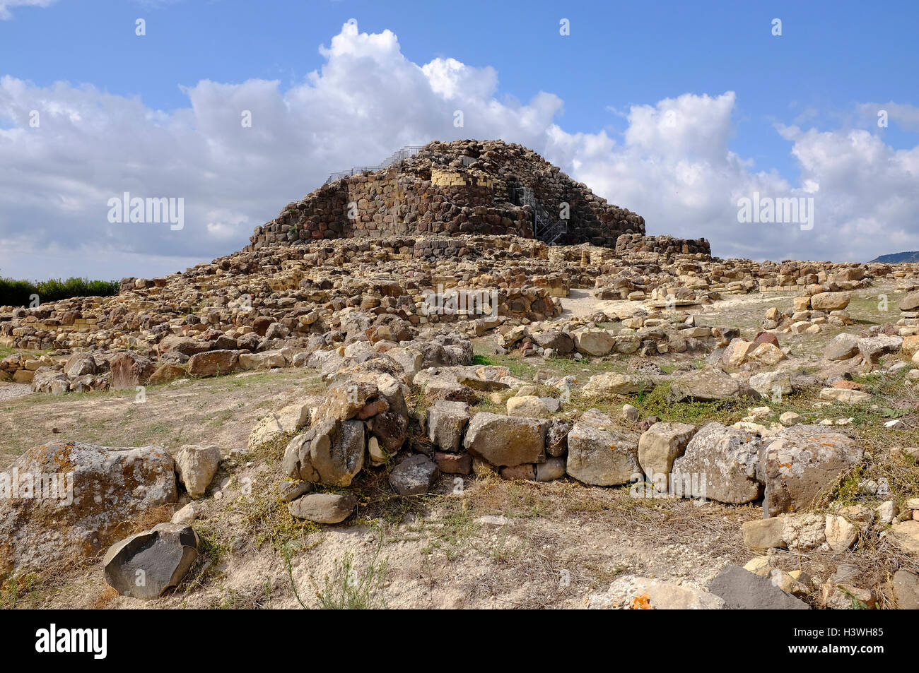 su nuraxi, barumini. sardinia, italy Stock Photo - Alamy
