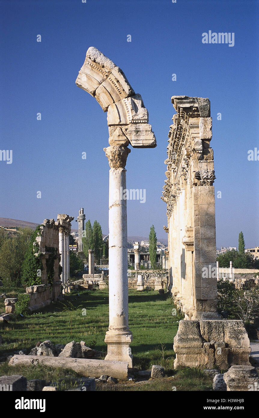 Lebanon, Baalbek, ruin site, Jupiter temple, pillars, the Middle East ...