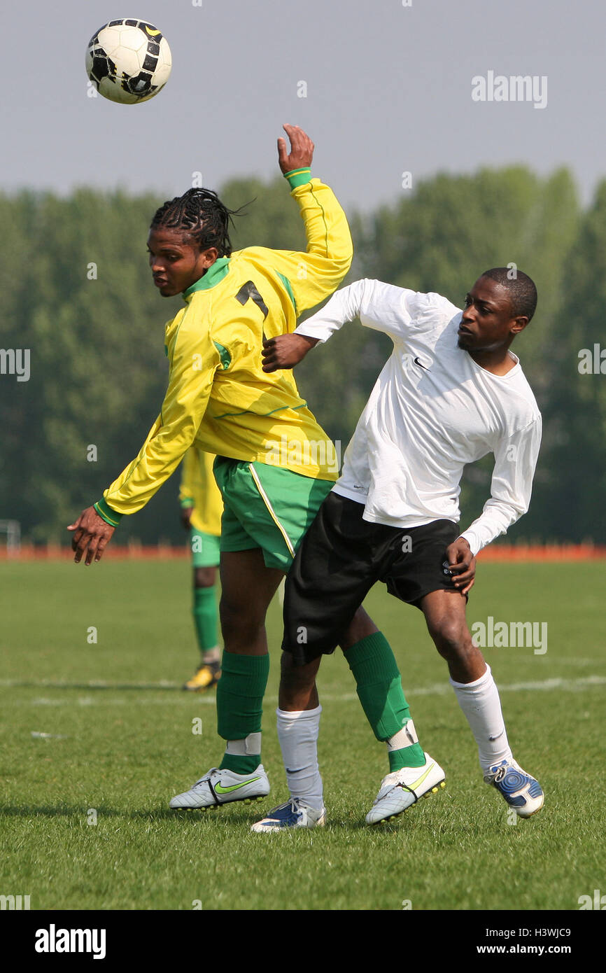 Hackney Downs 'A' (yellow/green) vs Queensbridge Rangers (white) - East ...