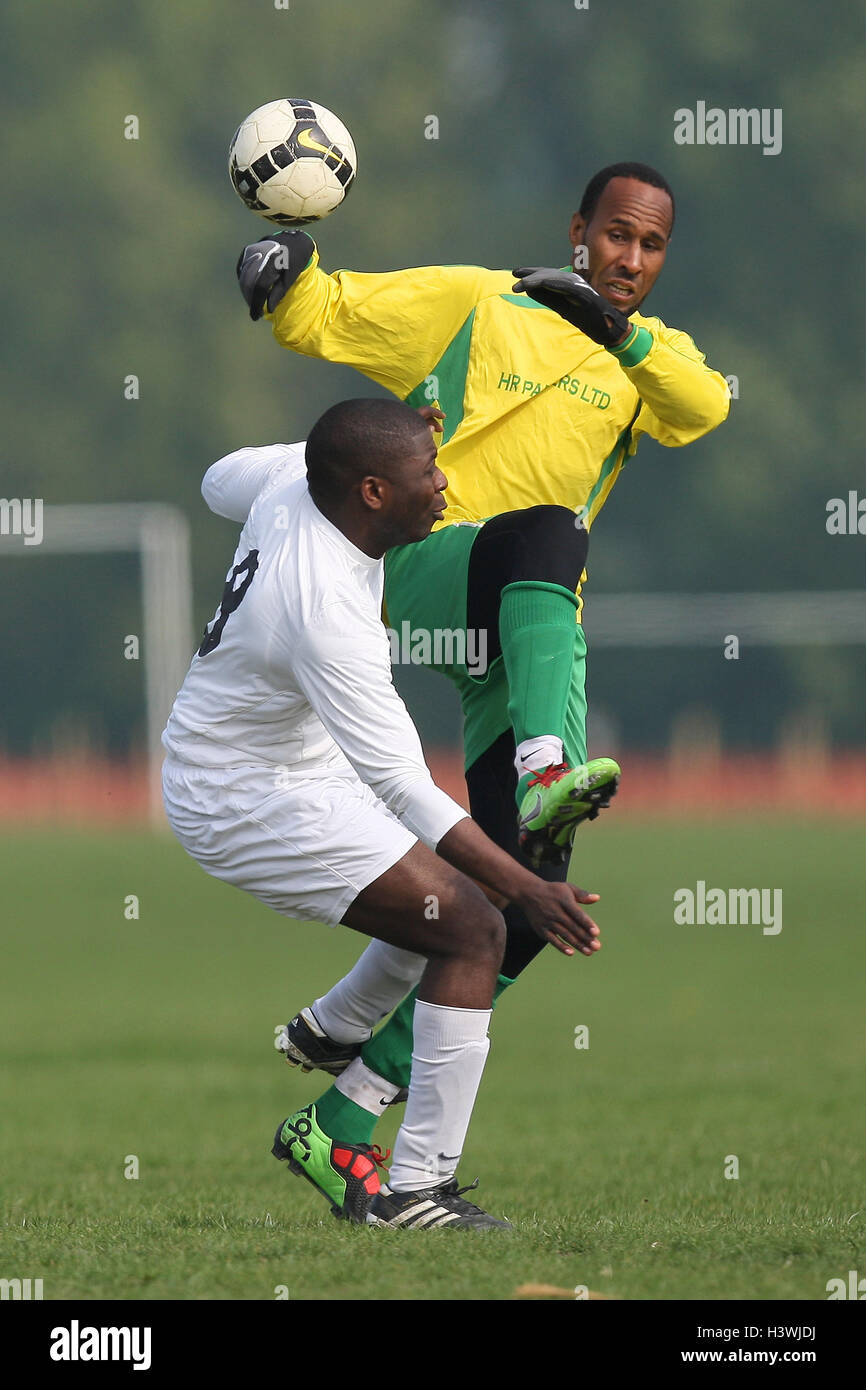 Hackney Downs 'A' (yellow/green) vs Queensbridge Rangers (white) - East ...