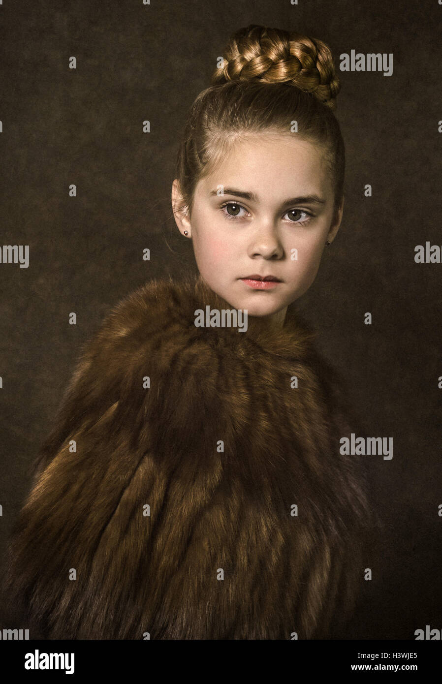 Portrait beautiful 11 years old hi-res stock photography and images - Alamy