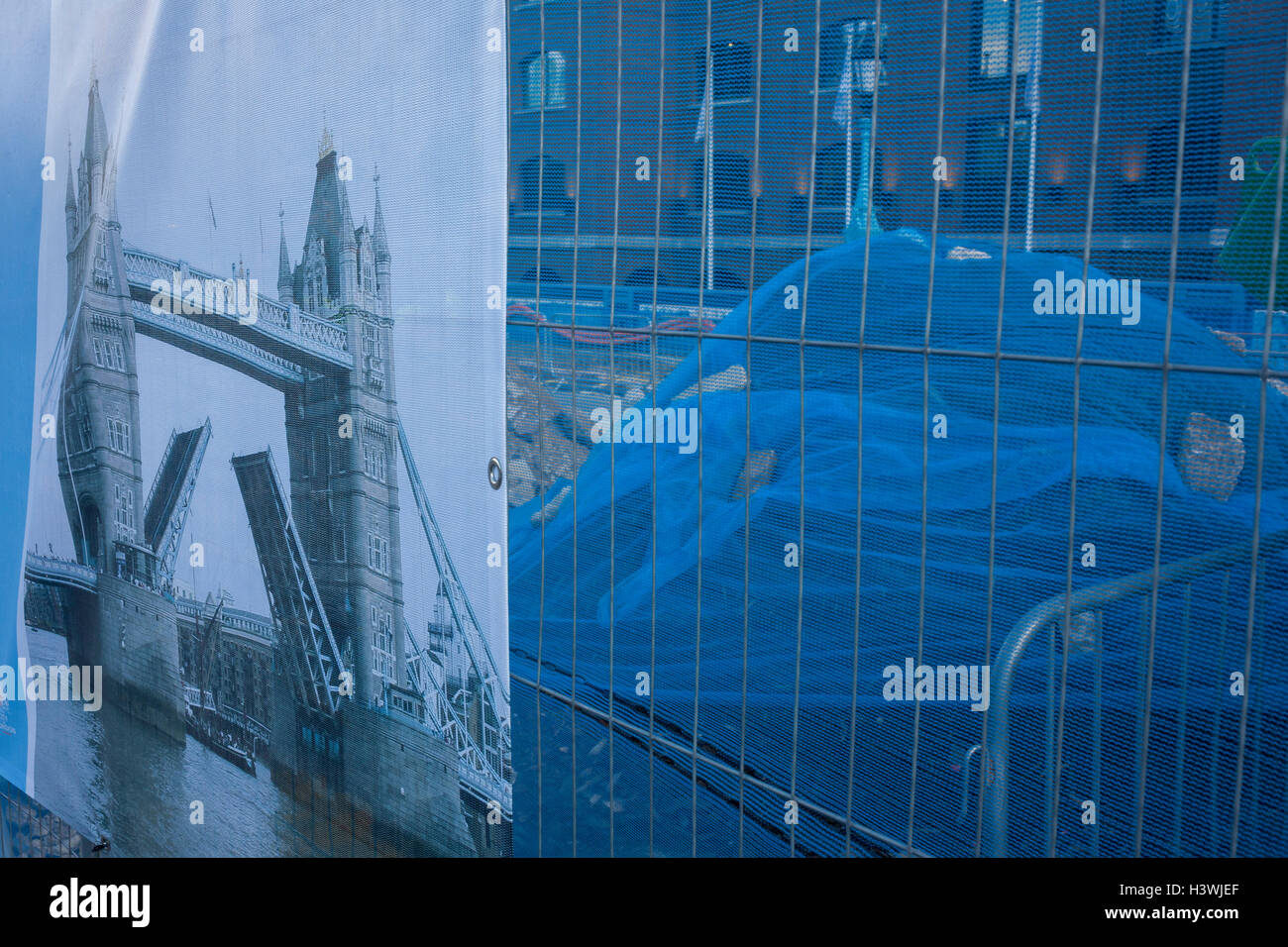 The start of repairs to London's Tower Bridge, closed to traffic and ...