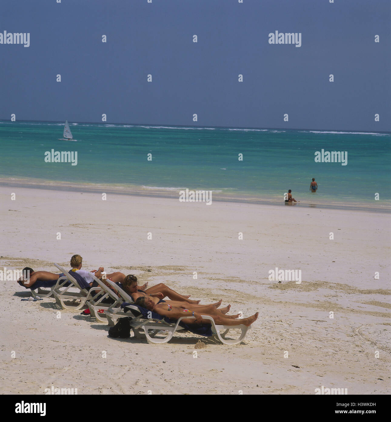 Tanzania, island Zanzibar, Kiwenga, sandy beach, bathers, East, Africa ...