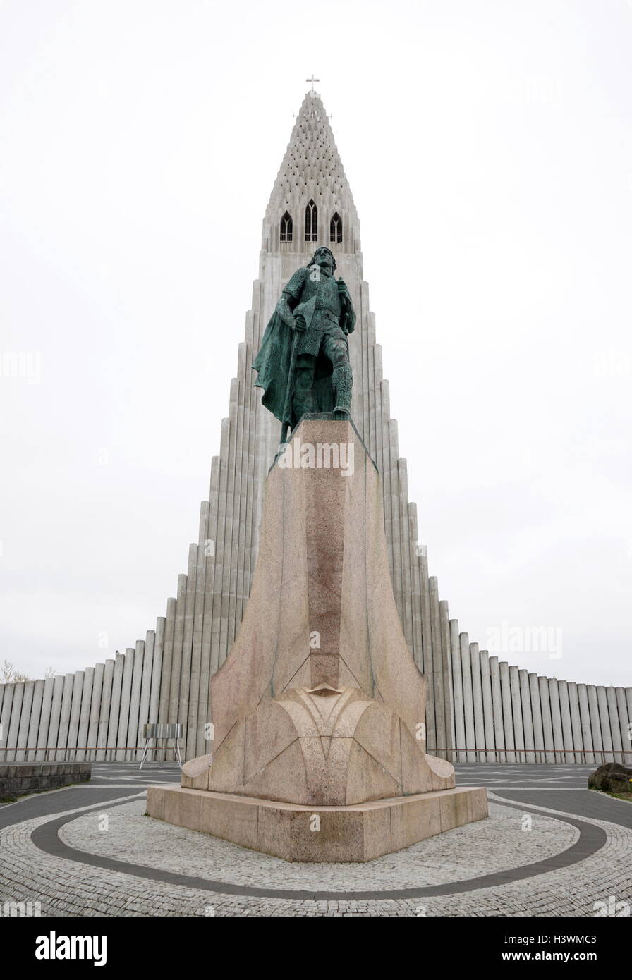 Statue of Leif Erikson (970-1020) an Icelandic explorer who is ...