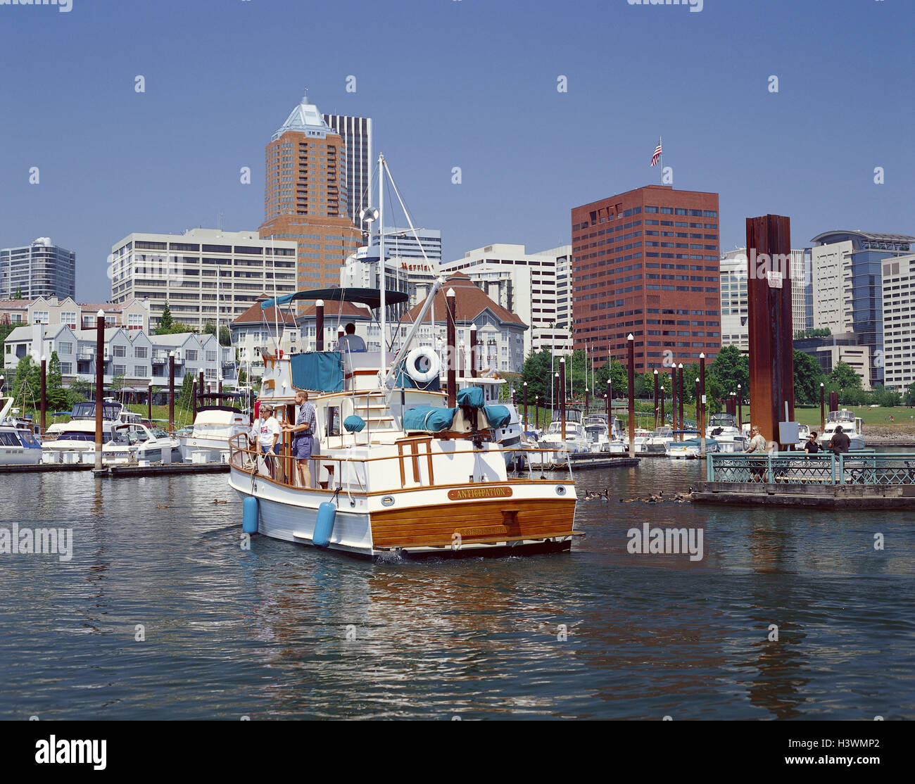 The USA' Oregon, Portland, yacht harbour, boat, town, motorboat, boat ...