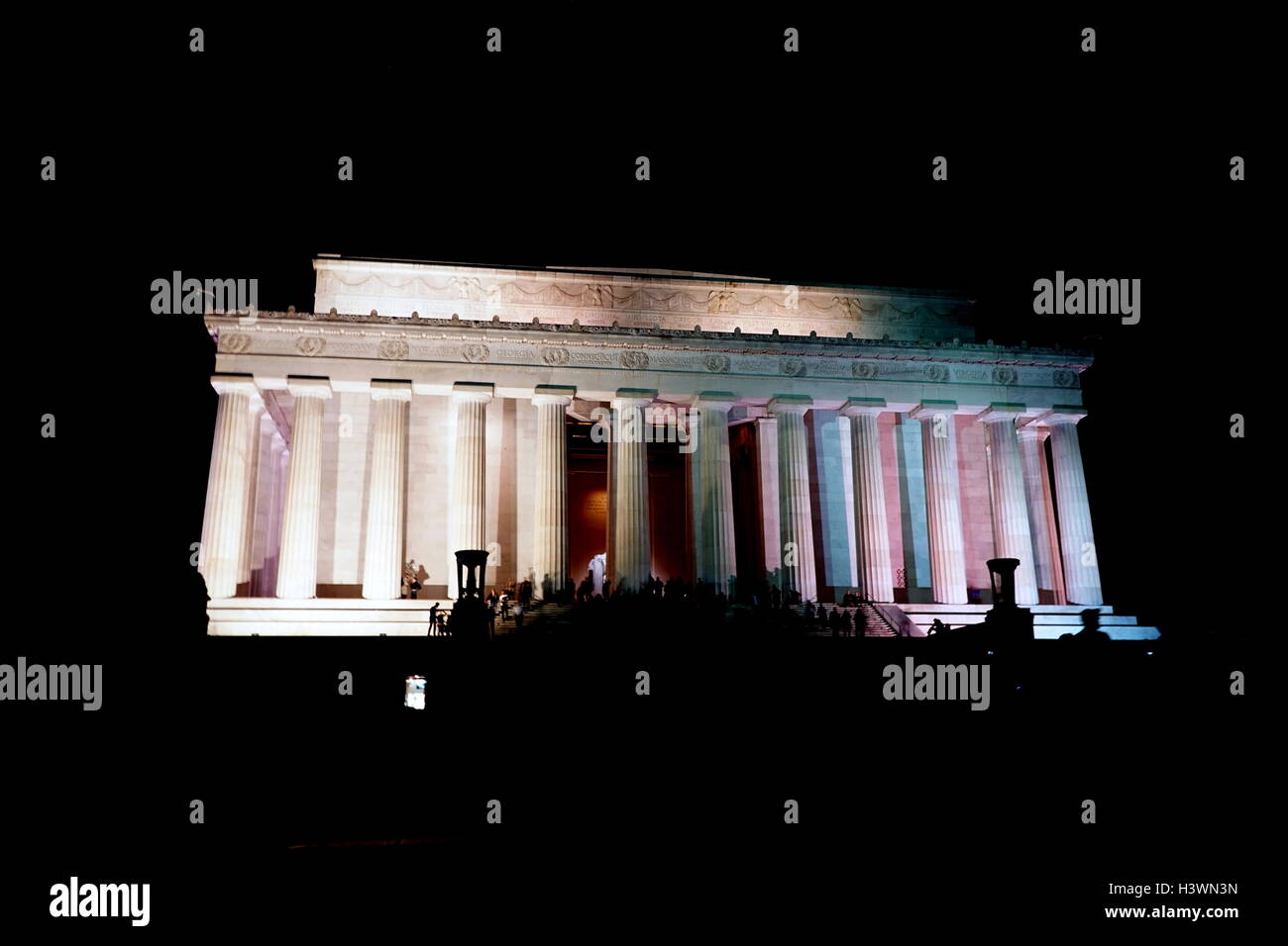 Exterior of the Lincoln Memorial, an American national monument built ...