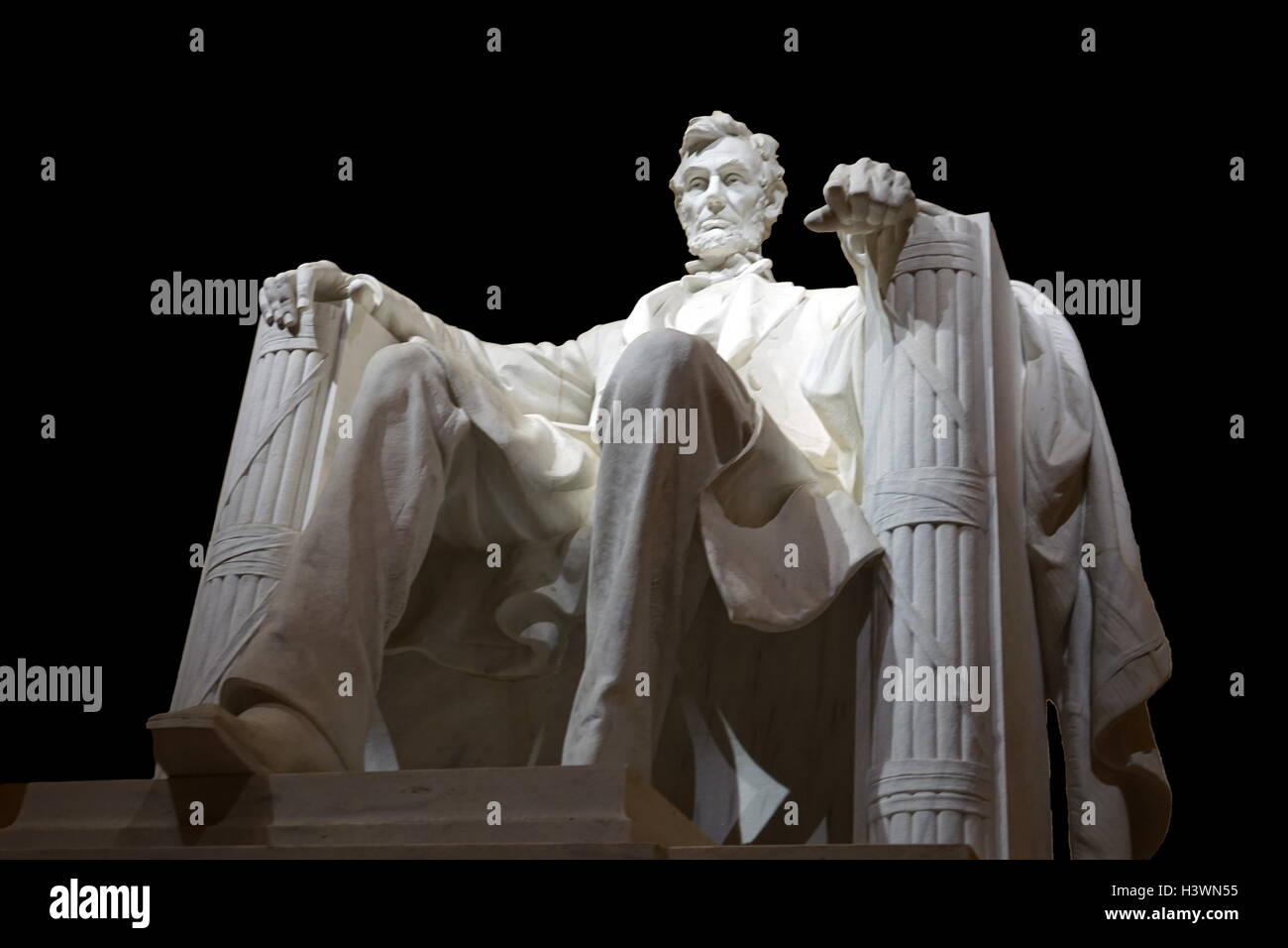 Statue of Abraham Lincoln within the Lincoln Memorial Monument ...