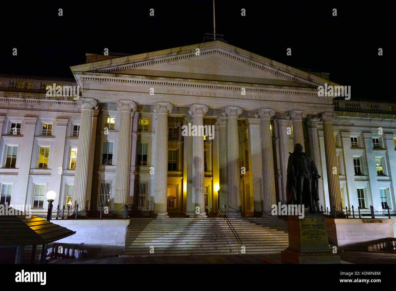 The Treasury Building at night, which houses the treasury of the United ...