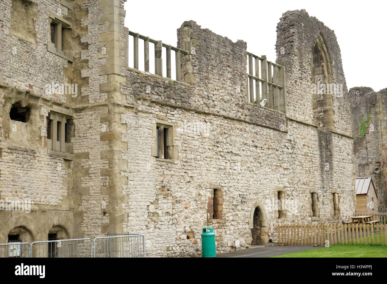 Reconstructed model dudley castle hi-res stock photography and images ...