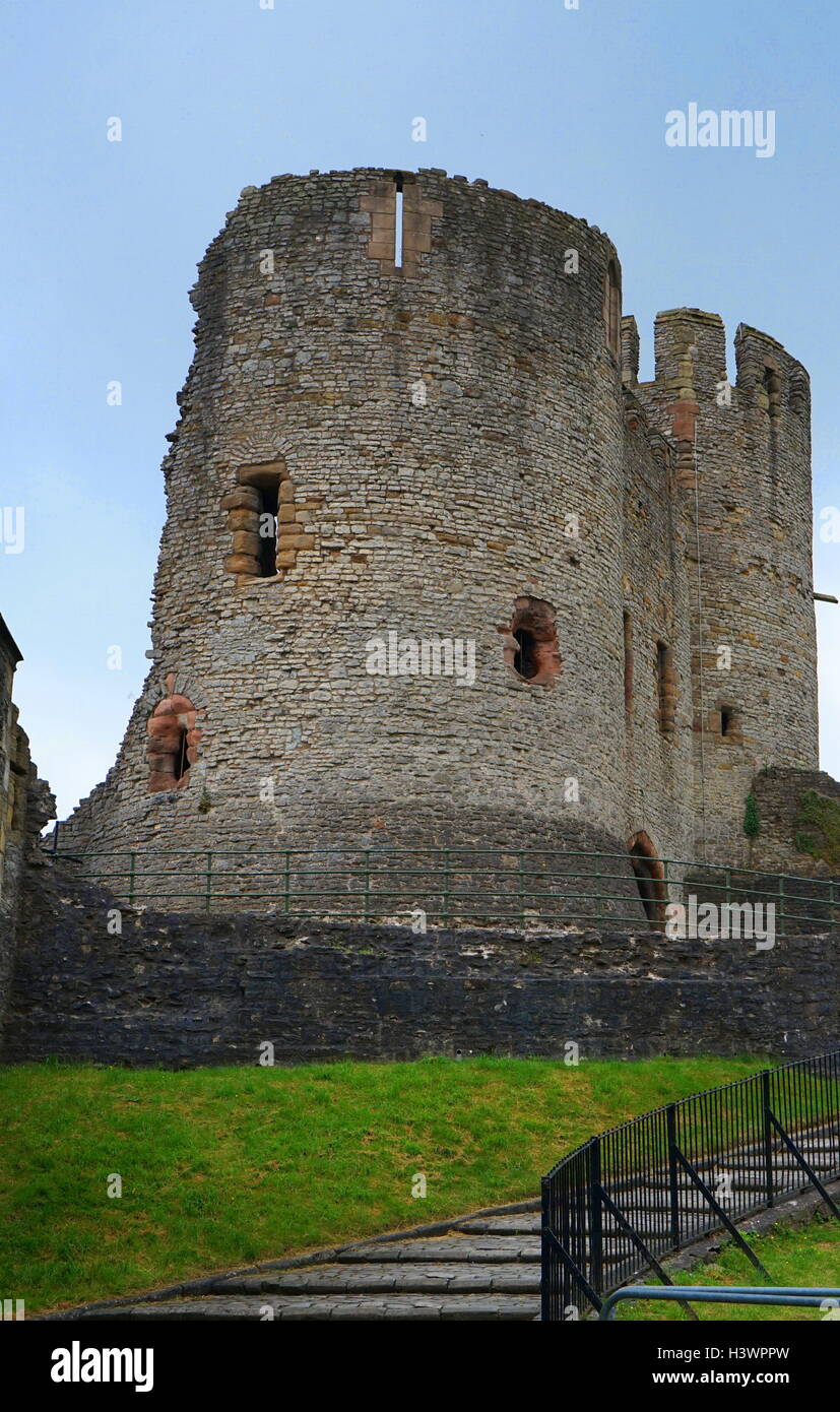 Reconstructed model dudley castle hi-res stock photography and images ...