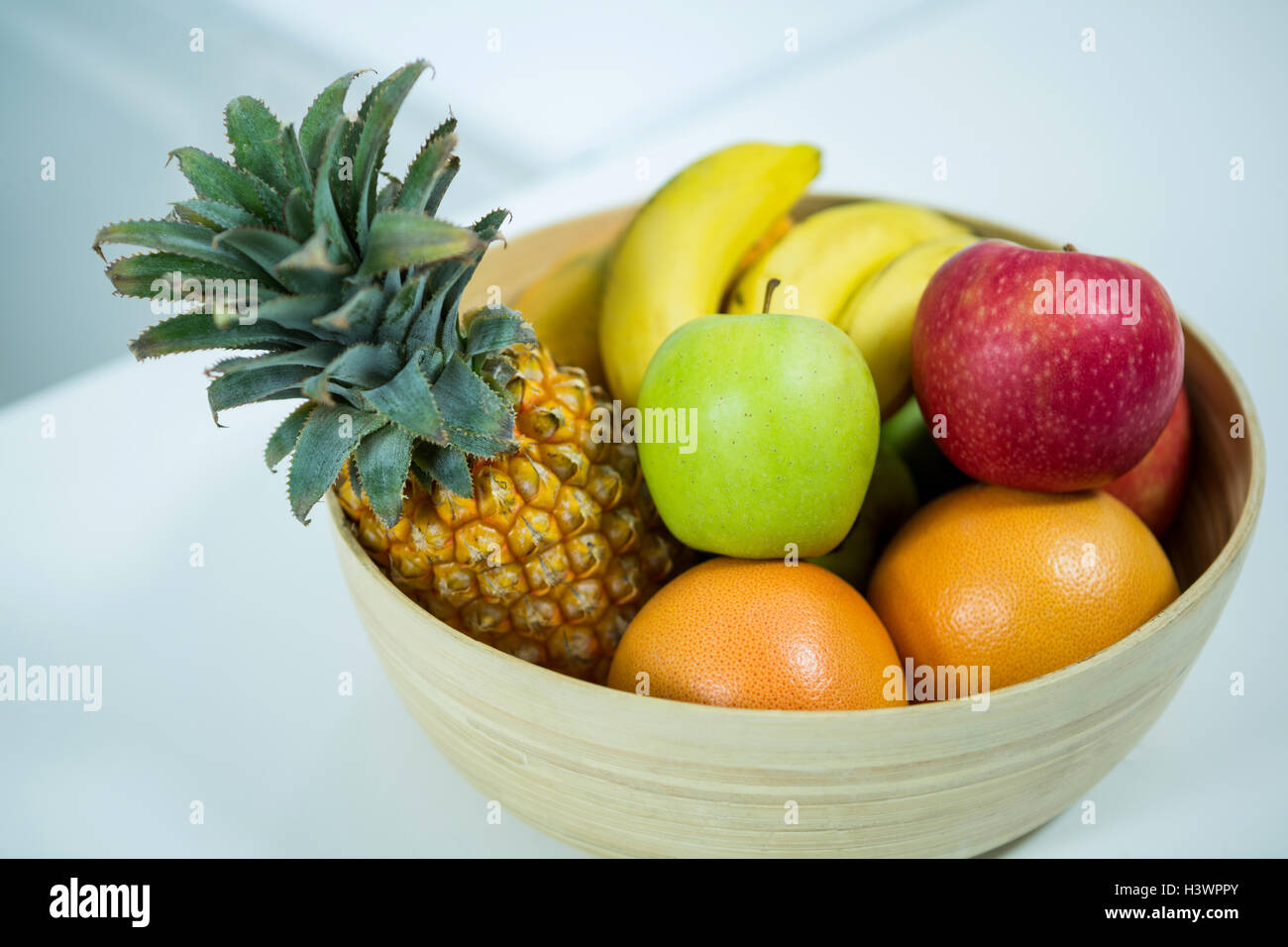 Fruits on table hi-res stock photography and images - Alamy