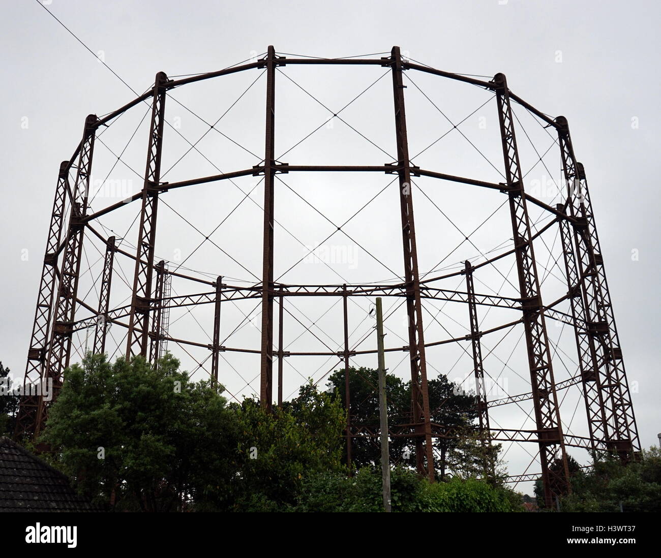 Gas holder gasometer hi-res stock photography and images - Alamy