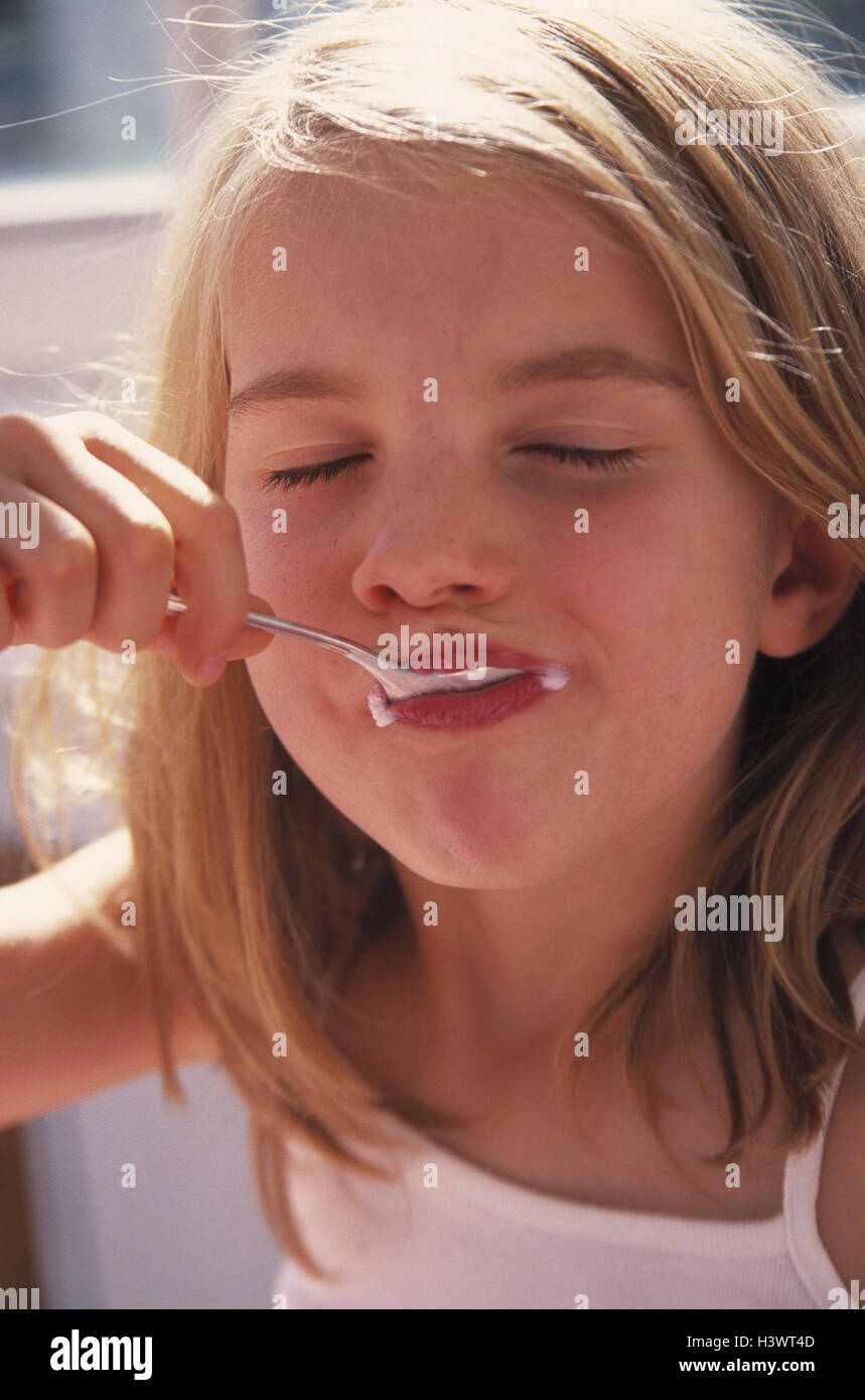 Girls, sweet, eat, spoons, portrait, child, spoon, sweetly, sweet ...