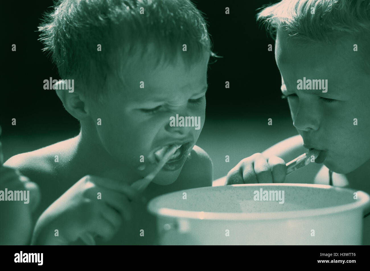 Children, free upper part of the body, cogs, clean, detail, b/w, boys ...