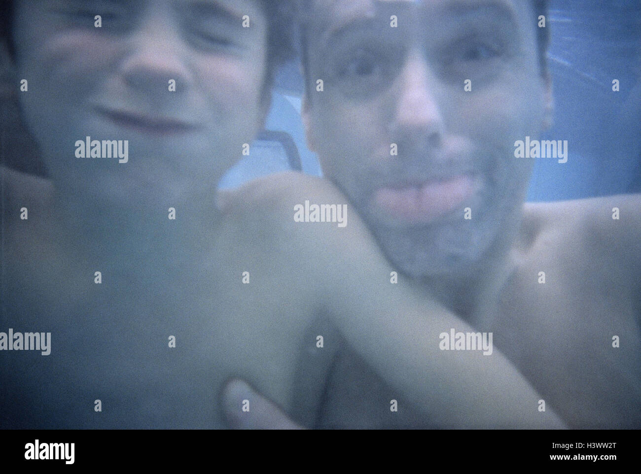 Dip underwater recording hi-res stock photography and images - Alamy