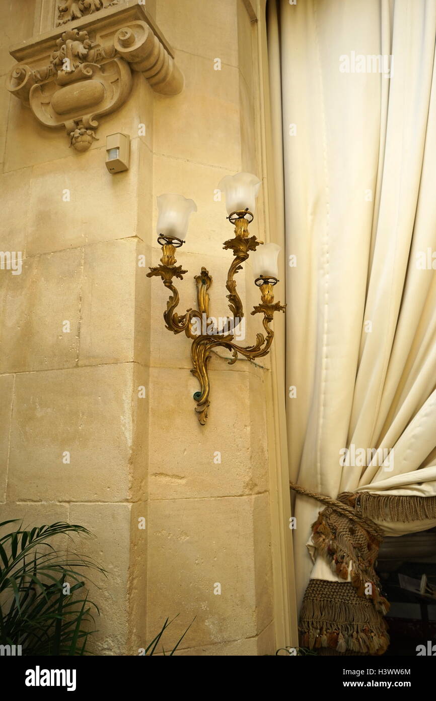 Waddesdon manor interior hi-res stock photography and images - Alamy