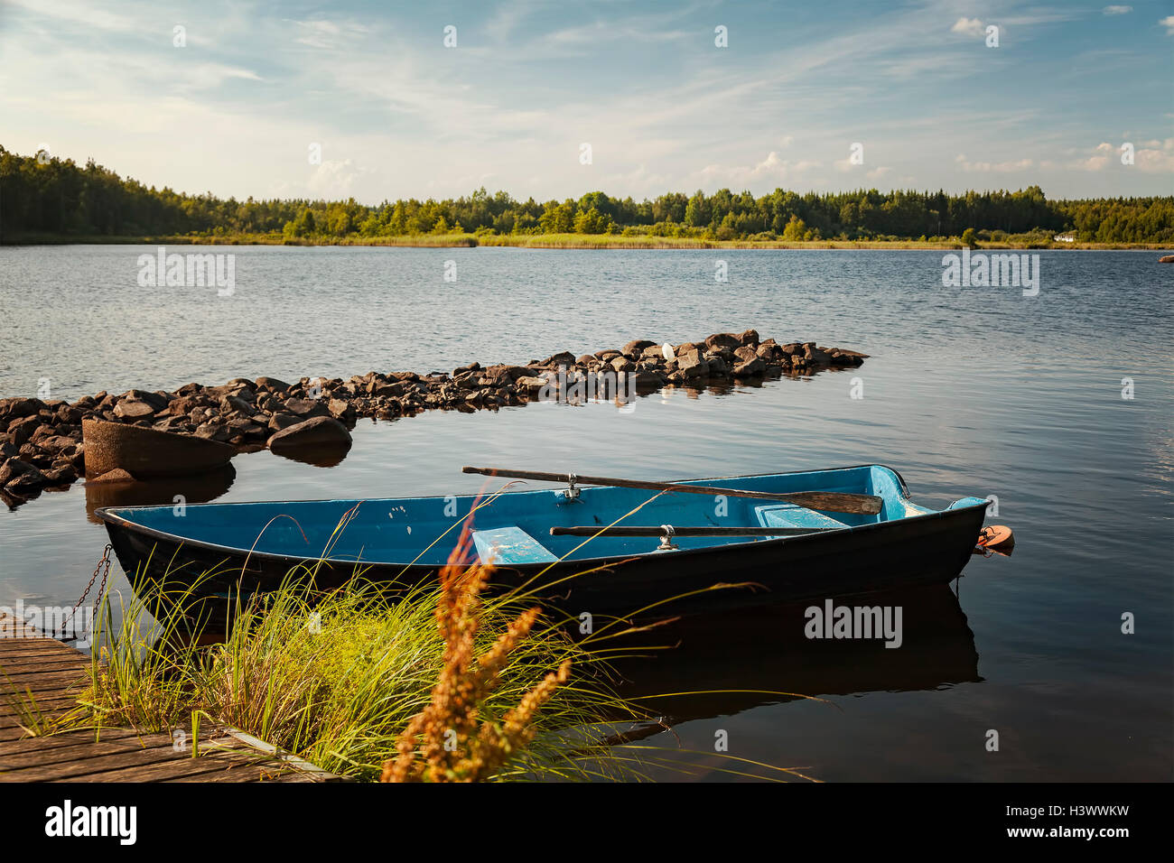 Green fishing rowing row boat hi-res stock photography and images - Alamy
