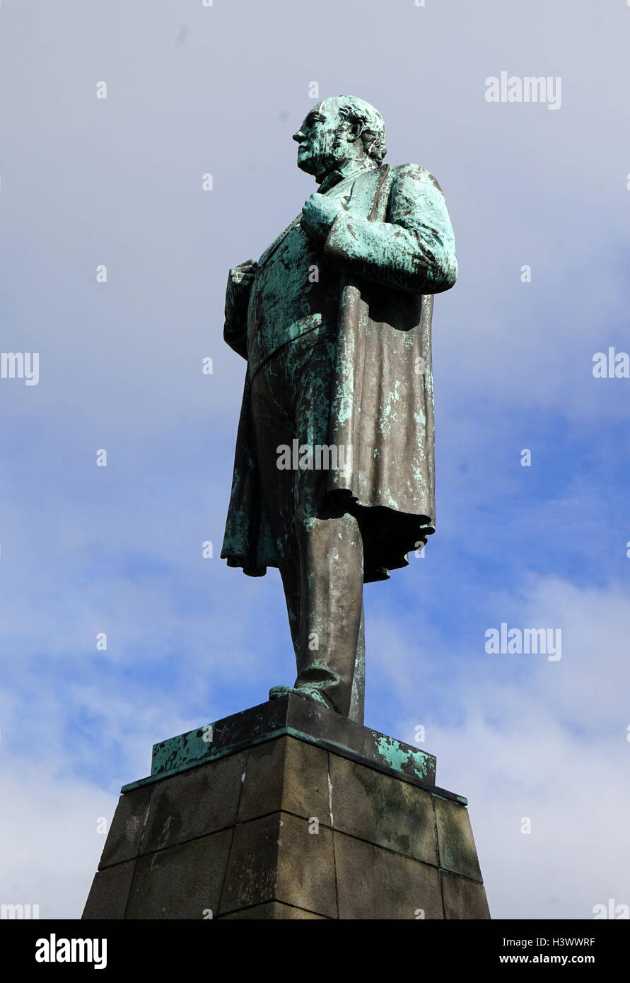 Statue of Jón Sigurðsson (1811-1879) leader of the Icelandic ...