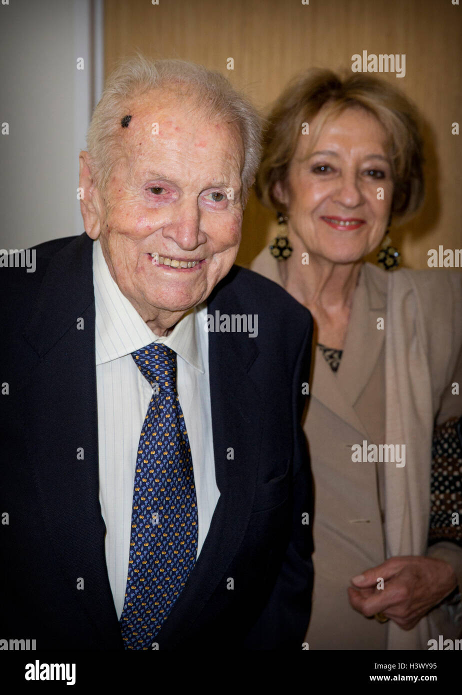 Queen Maxima of The Netherlands with her parents Jorge Zorreguieta and ...