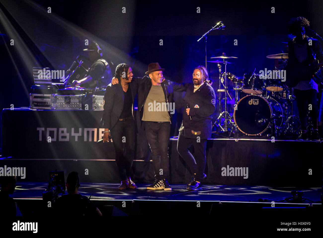 Newsboys band hi-res stock photography and images - Alamy