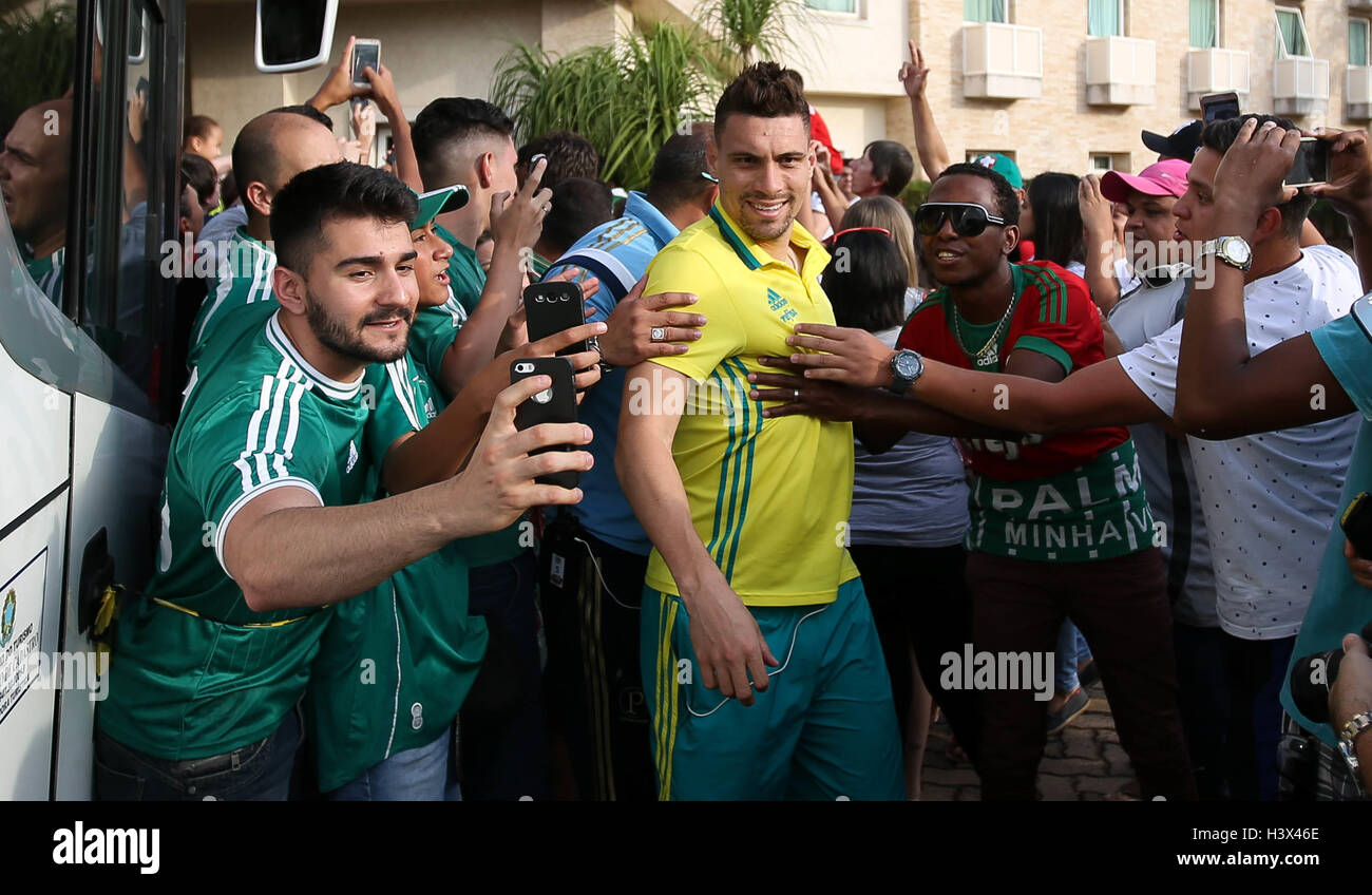 Araraquara, Brazil. 12th Oct, 2016. Moses player, SE Palmeiras during ...