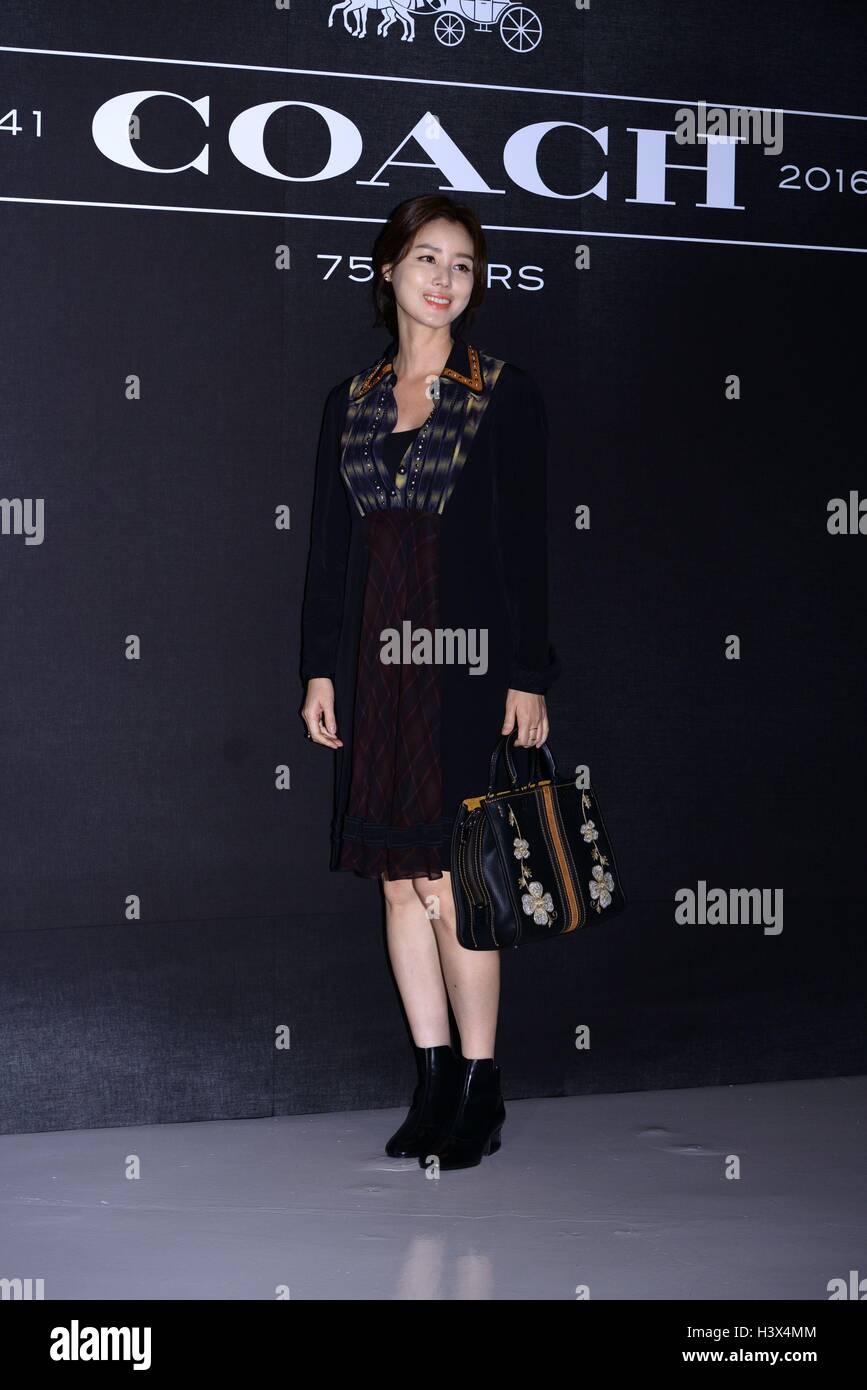 Yoon min soo hi-res stock photography and images - Alamy