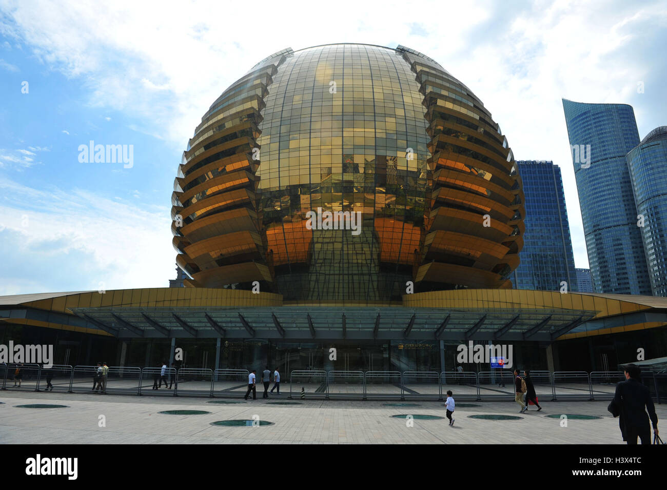 Hangzhou international conference center hi-res stock photography and ...