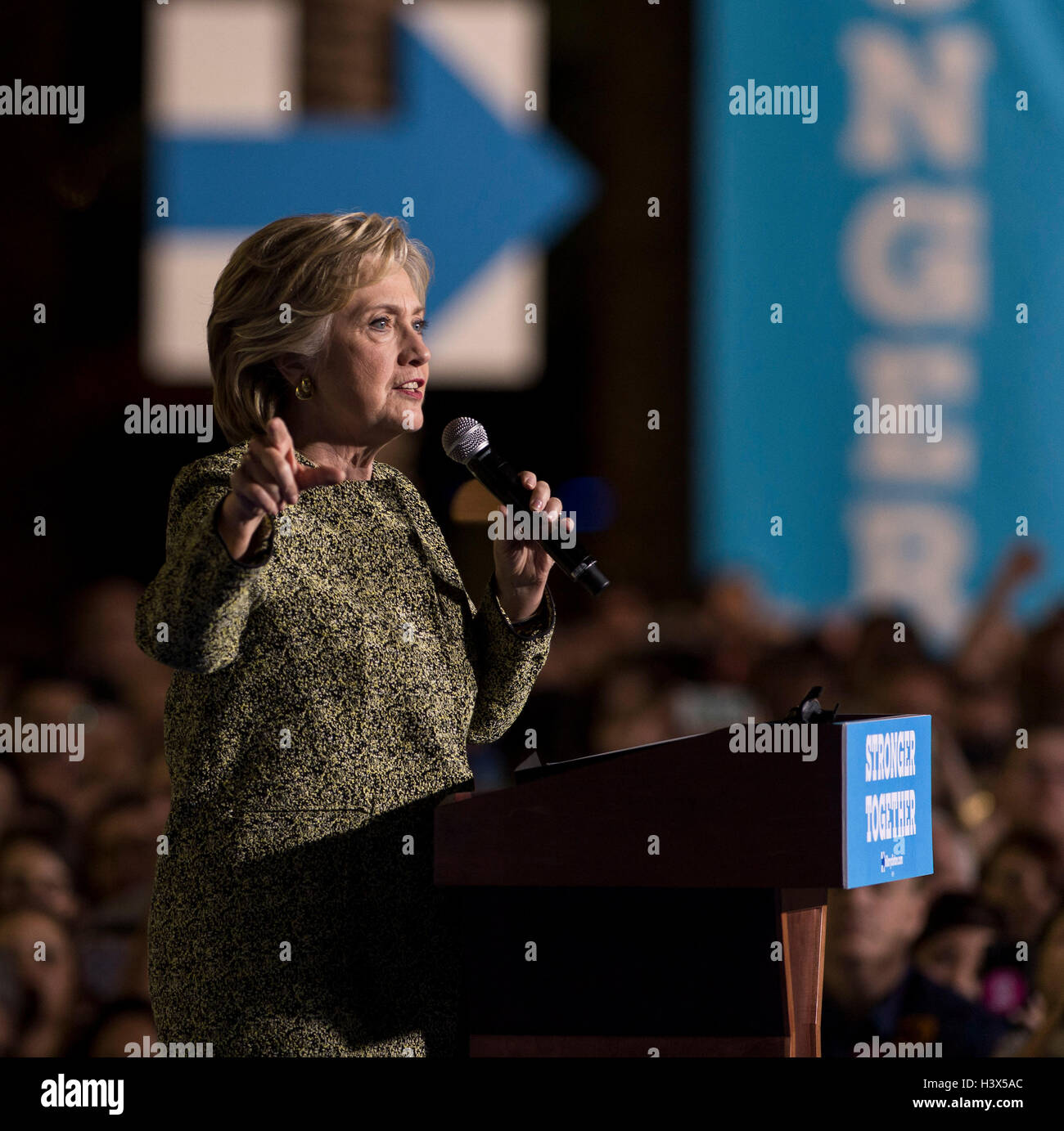 Las Vegas, Nevada, USA. 12th Oct, 2016. HILLARY CLINTON campaigns at a ...