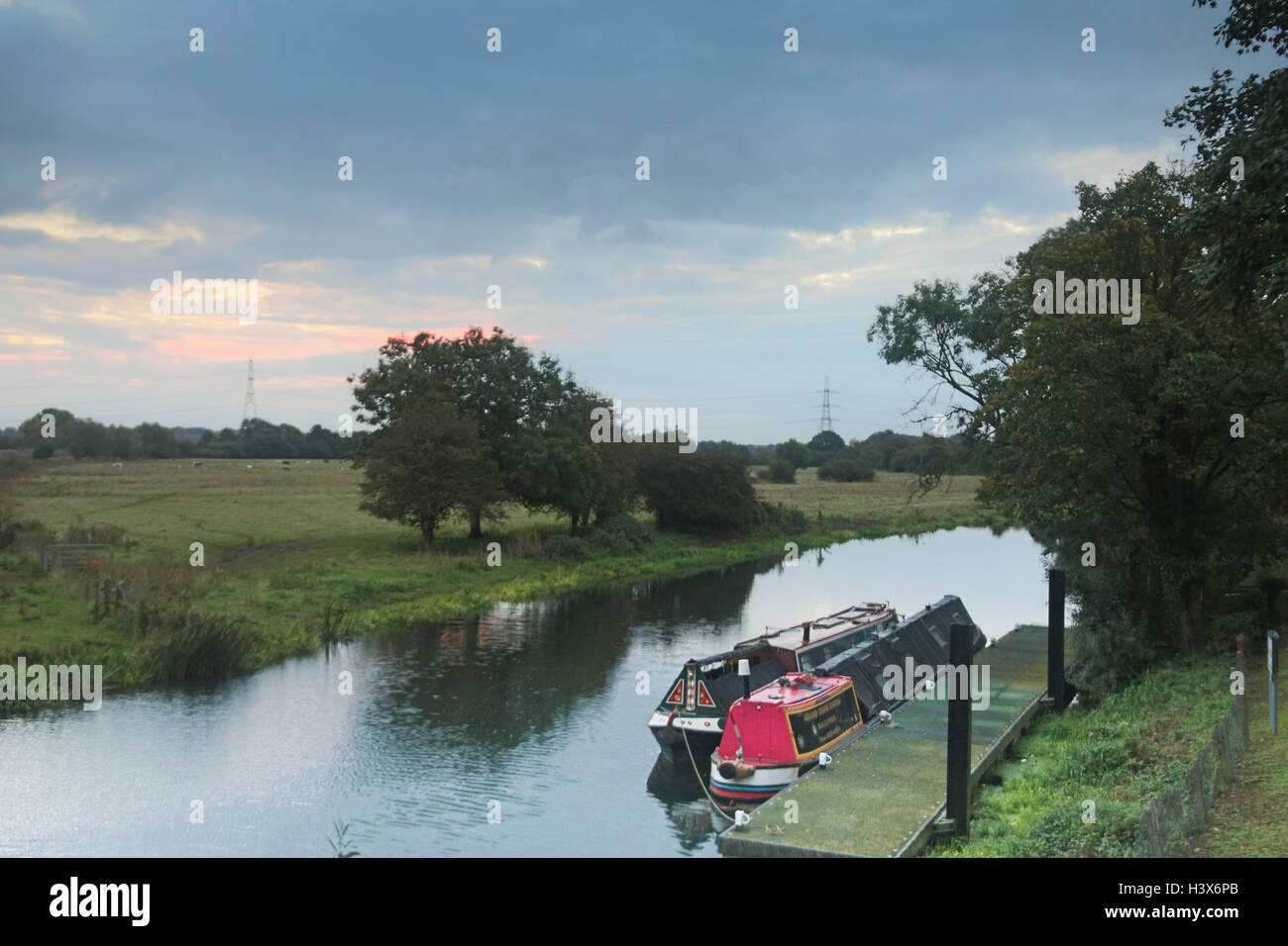 Sunrise over peterborough hi-res stock photography and images - Alamy