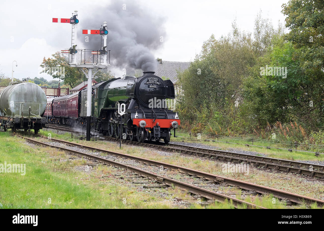 A3 steam engine flying scotsman hi-res stock photography and images - Alamy