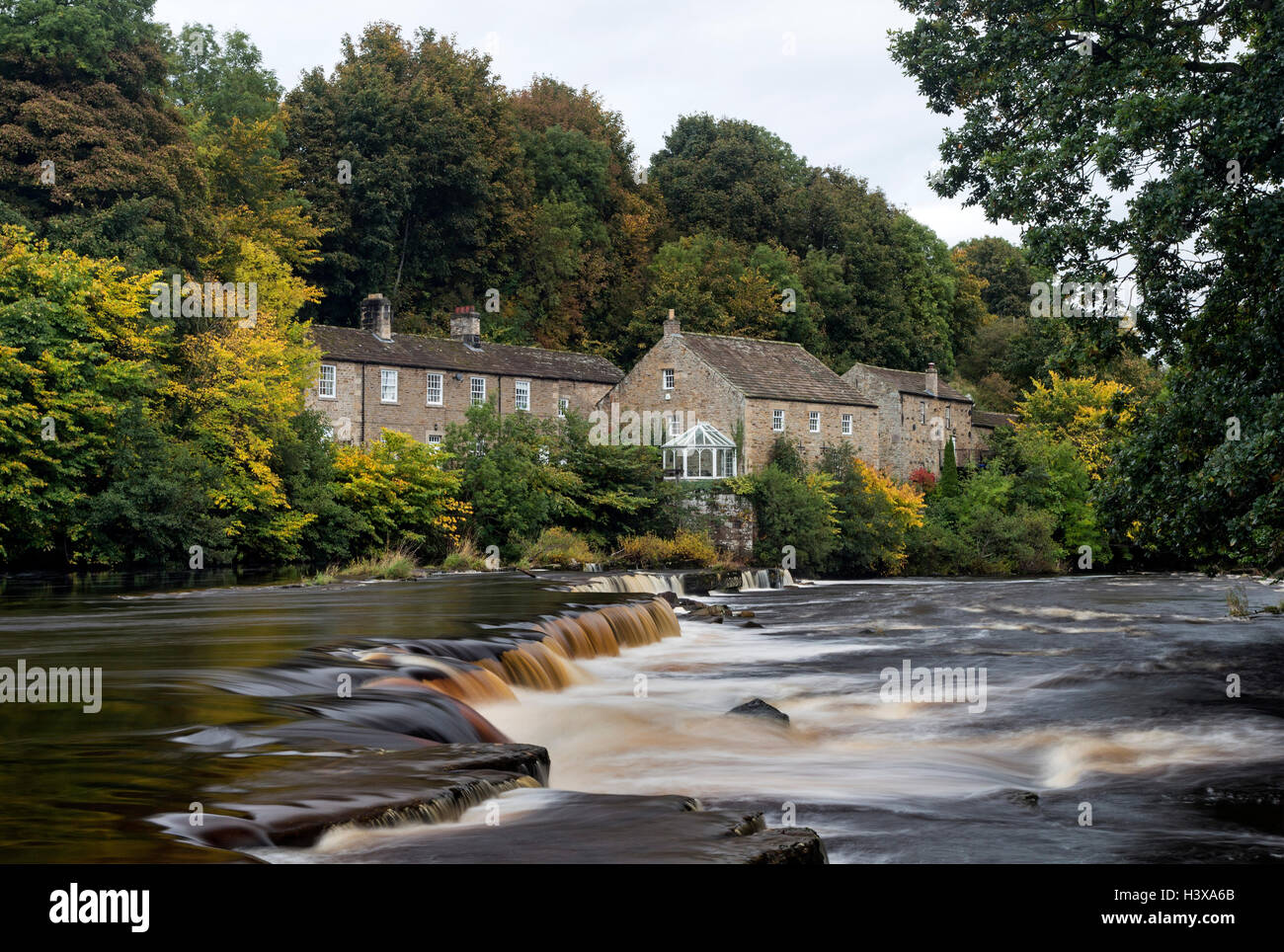 River Tees, Barnard Castle, Teesdale, County Durham UK. Thursday 13th ... River Tees, Barnard Castle, Teesdale, County Durham UK. Thursday 13th ...