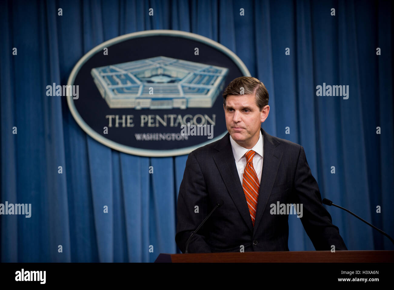 Briefing houthi rebels attacks hi-res stock photography and images - Alamy