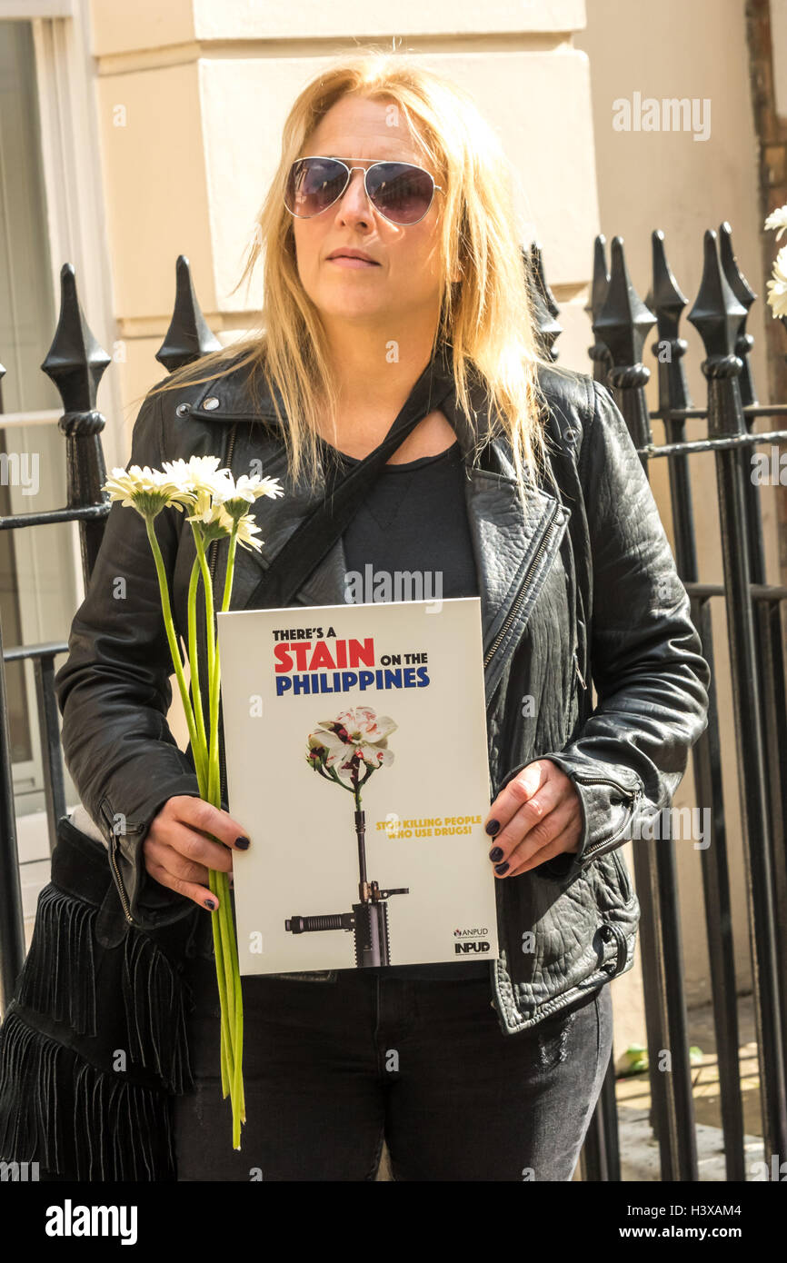 Rodrigo duterte poster hi-res stock photography and images - Alamy