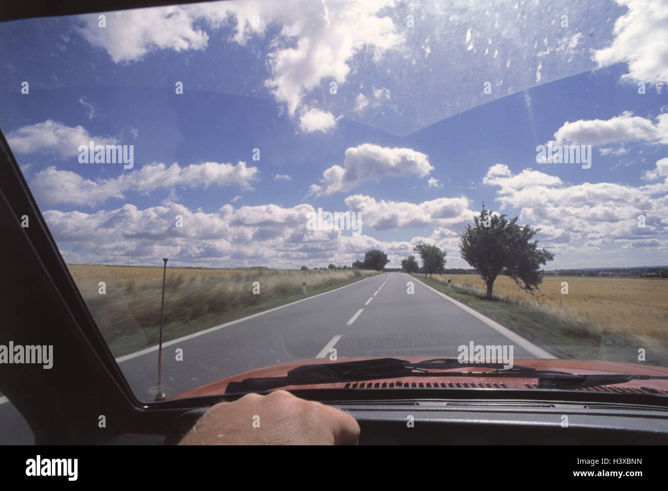 Country road, driver, detail, view, windscreen, man, detail, hand ...
