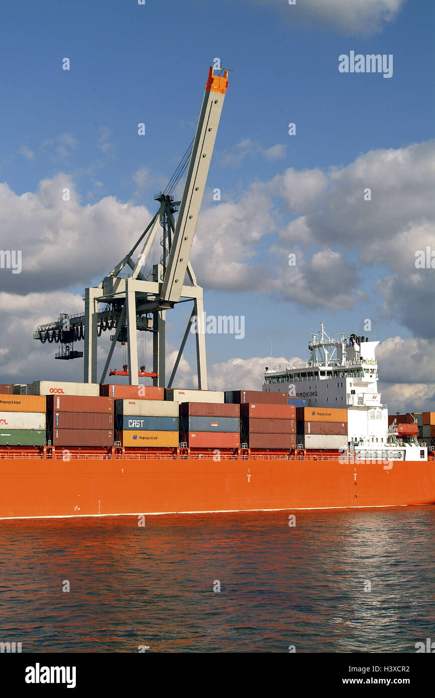 Container port walters court hi-res stock photography and images - Alamy