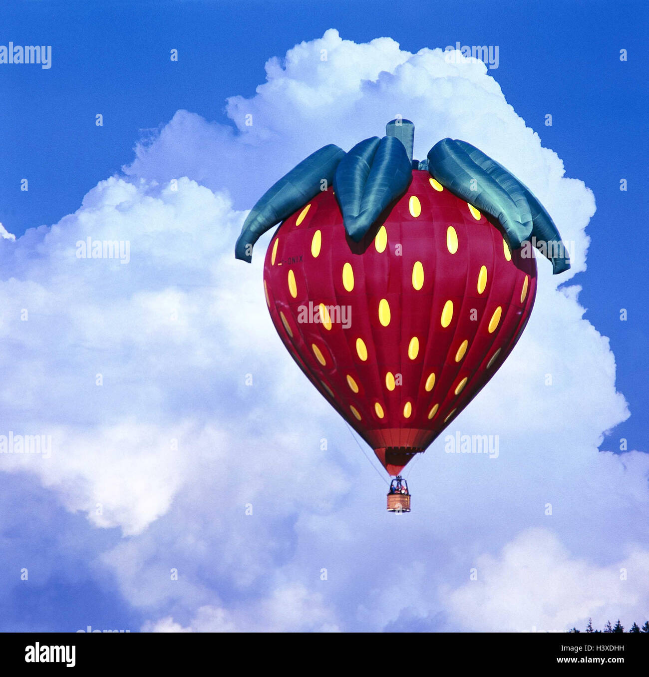 Hot-air balloon, strawberry, balloon sport, balloon, balloon ride ...