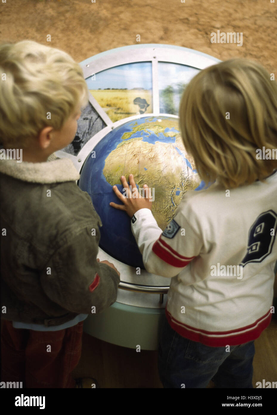 Museum 5 continents hi-res stock photography and images - Alamy