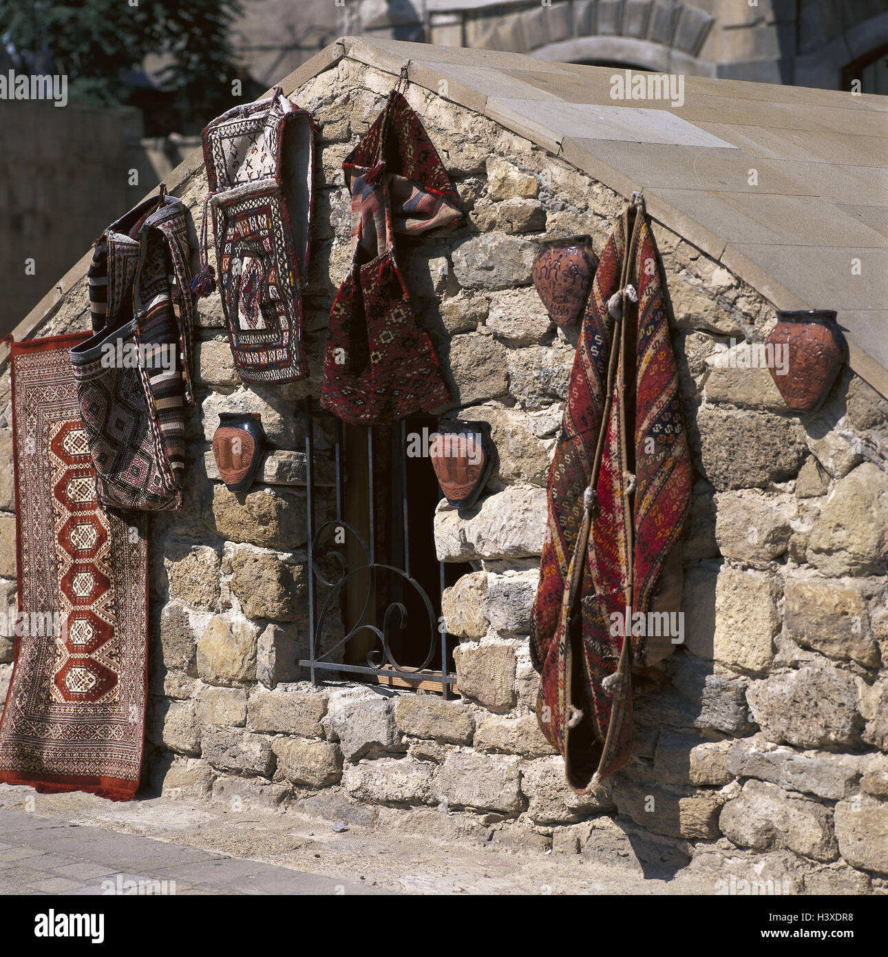 Azerbaijan, Baku, stone house, handicraft, carpets, Asia, Südwestasien ...