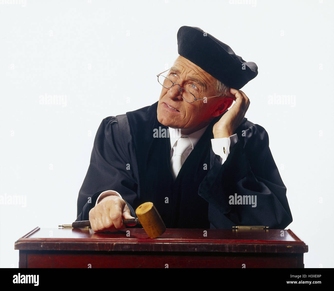 Judges, howler, gesture, think, consider half portrait, professions ...